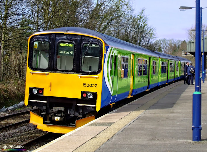 The Central Trains & Centro Class 150s - Info-Pictorial | Rail Revisited