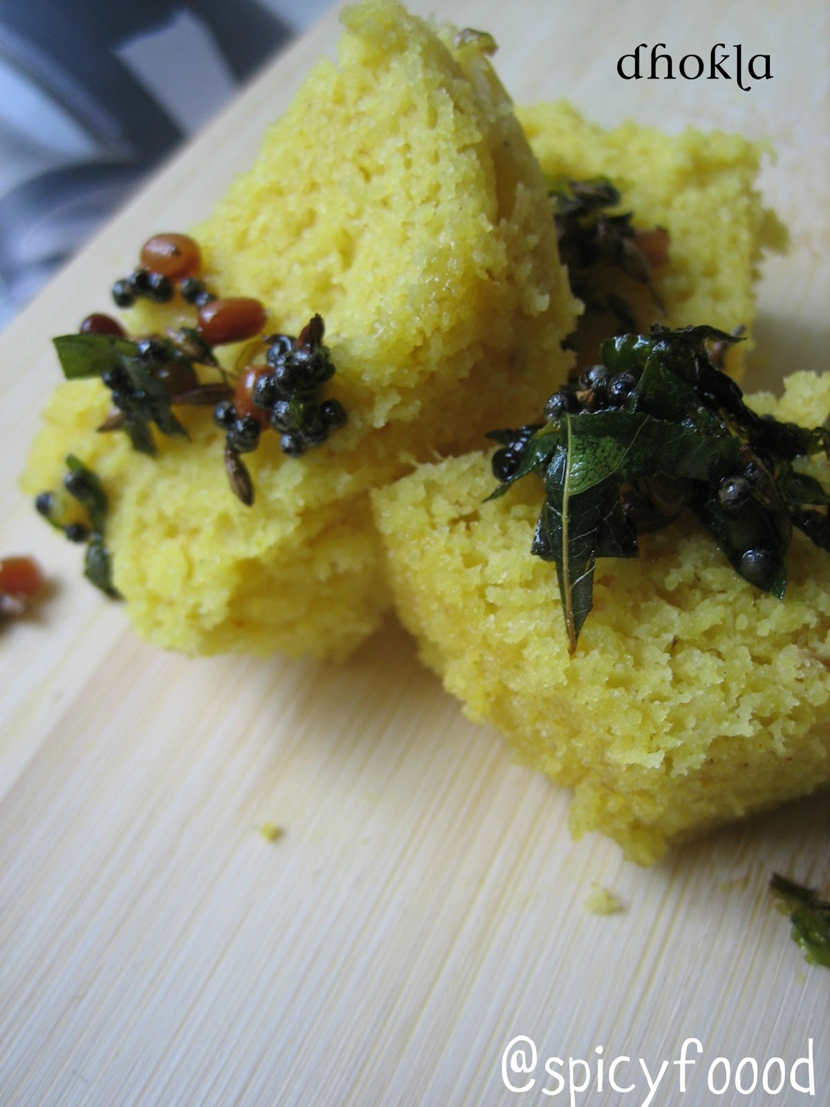 Spicy Foood: Dhokla