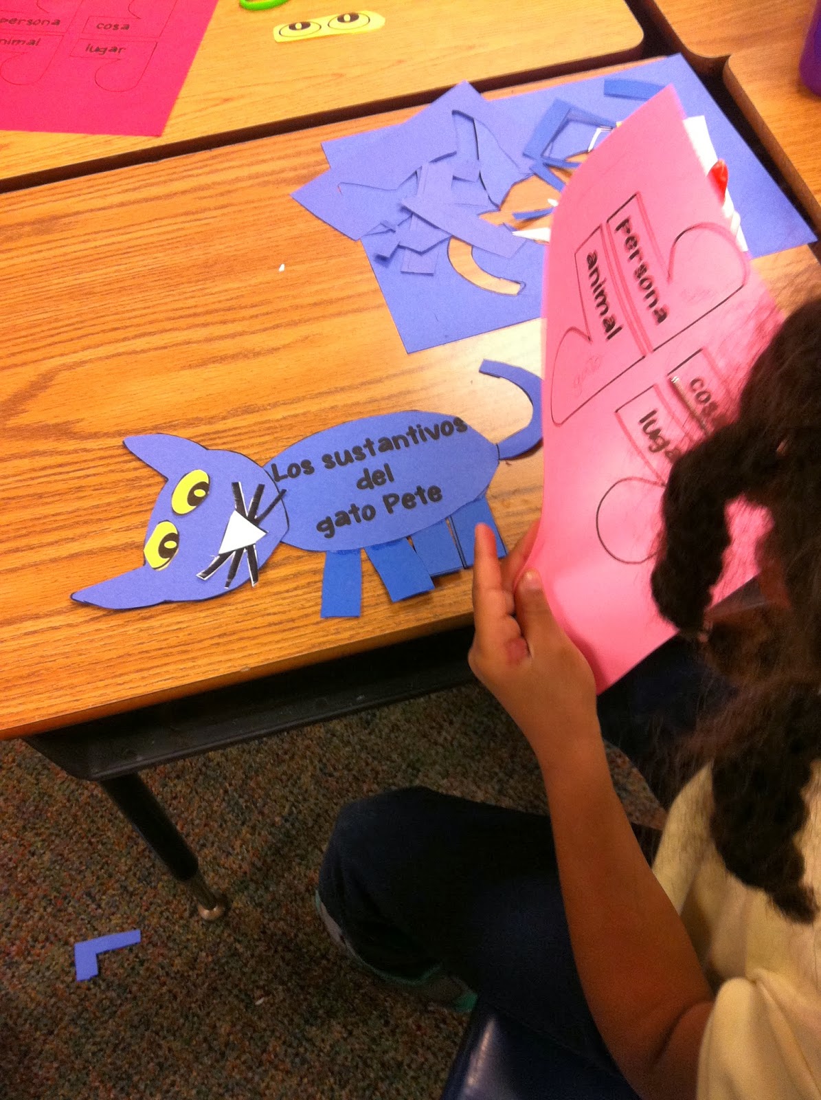 B is for Bilingual: Pete the Cat