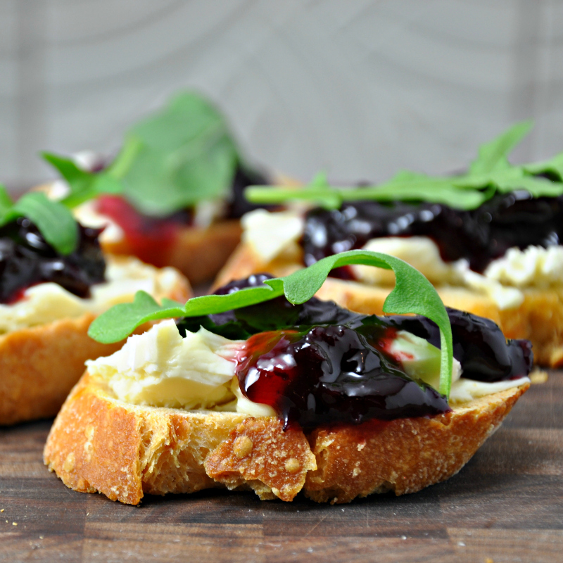25 Easy & Delicious Party Appetizers | The Cottage Market