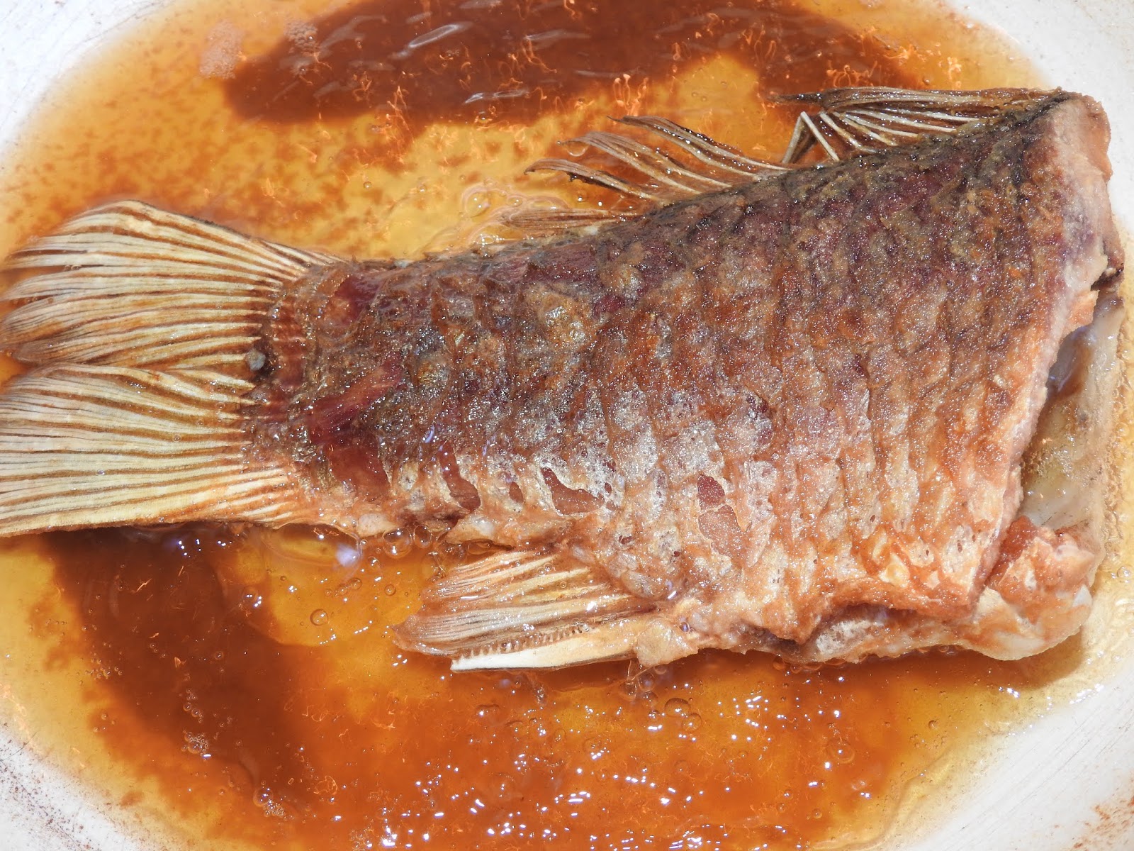 Peste prajit cu cartofi noi natur reteta | Retetetraditionaleromanesti.ro