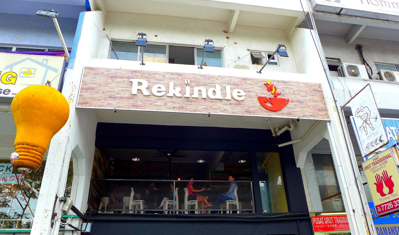 Faith Luv 2 Eat N Travel : Coffee & Cake at 'Rekindle' @ Damansara Uptown