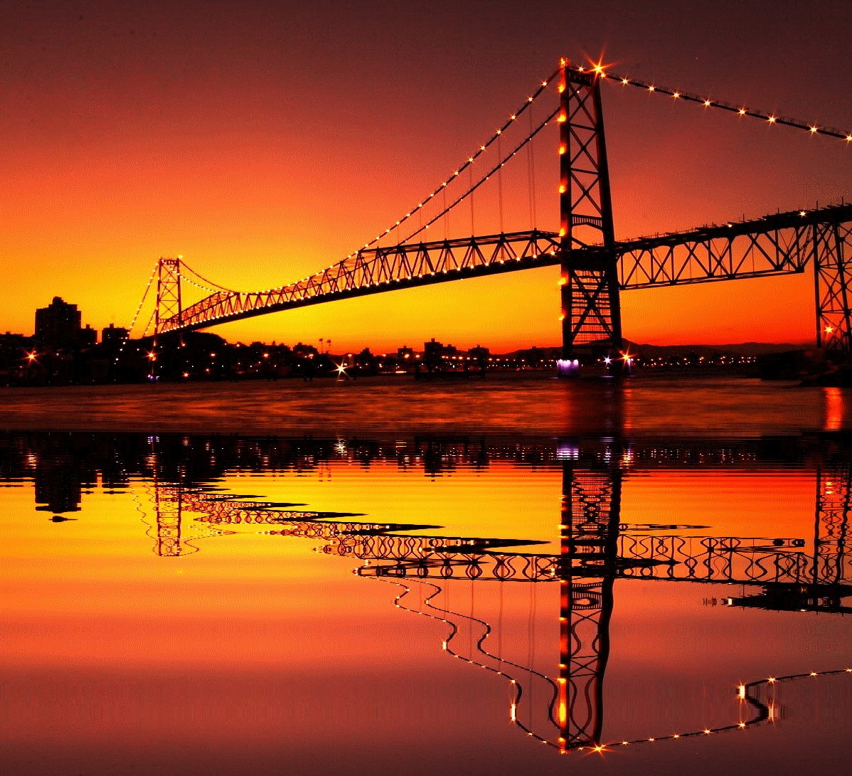 SÓ GIFs. ╬╬ ╬╬ ╬╬ ╬╬ ╬╬ : Ponte Hercílio Luz - Florianópolis - SC.