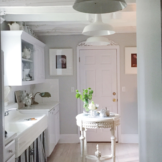 Because It's Awesome: Inspiration // A Hallmark photo stylist's home