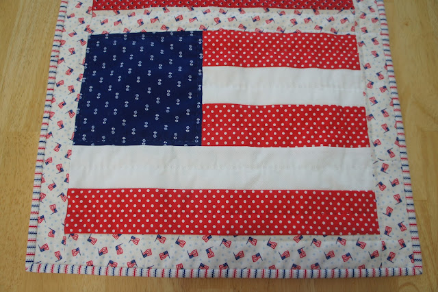 Tracy's Bits N Pieces: American Flag Table Runner - a tutorial