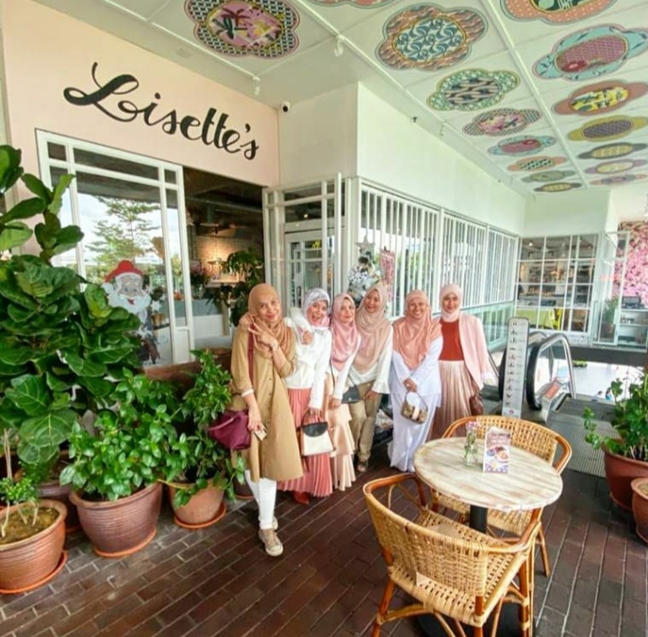 My Life & My Loves ::.: Lisette's Cafe & Bakery @Empire Subang