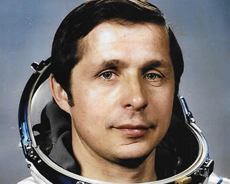 Autografy Mariu: Viktor Savinykh, Daniel Brandenstein, Loren Shriver ...