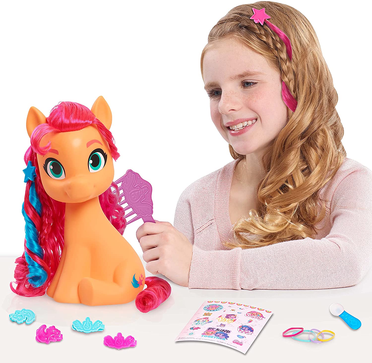 Just Play Shows G5 Sing & Glow Plush and Styling Head | MLP Merch