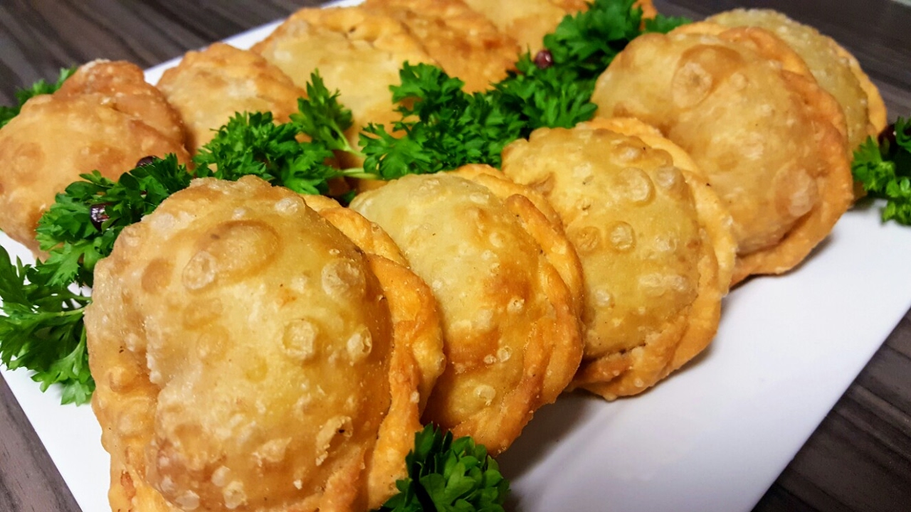 Sambousek | LEBANESE RECIPES