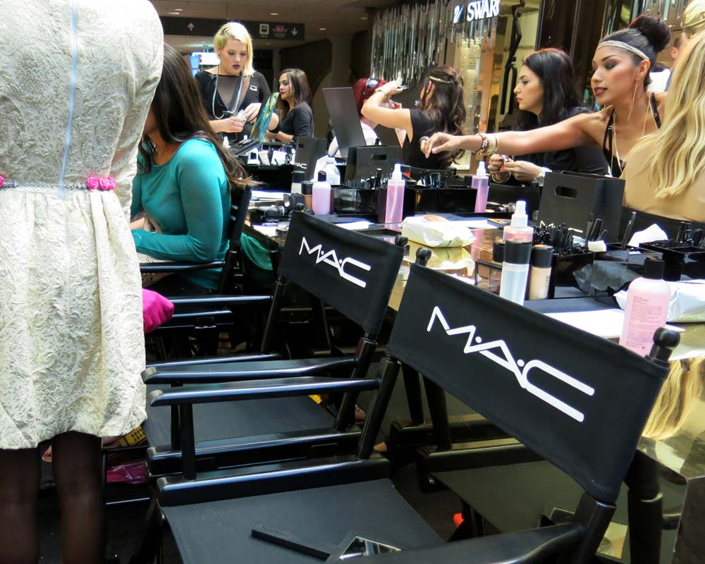 Toronto Grand Prix Tourist - A Toronto Blog: #MACIndulge Fall Colours ...