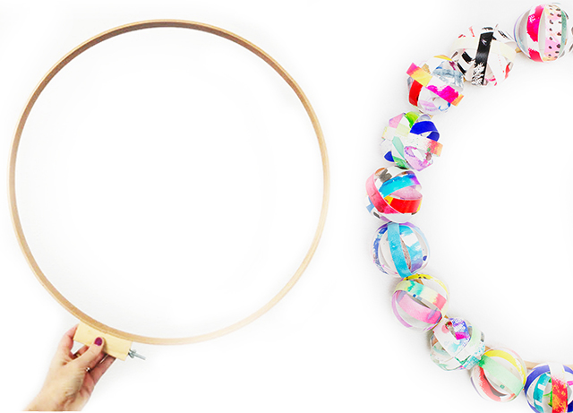 alisaburke: paper ornament wreath