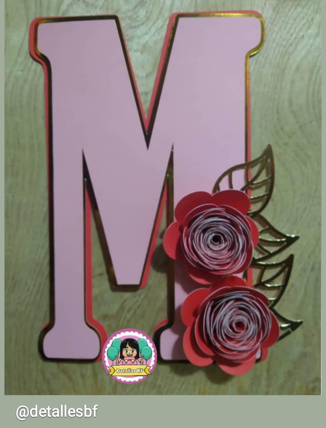 Letra M Doble Capa con Flores - Mis Toppers Tus Toppers