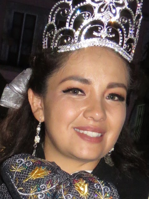 ACTITUD AL MOMENTO: VALERIA DEL RIO LA VERDADERA REINA DE LOS MARIACHIS