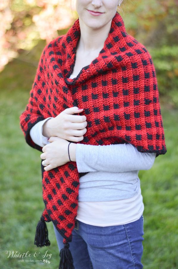 FALL TRIANGLE PLAID CROCHETSCARF