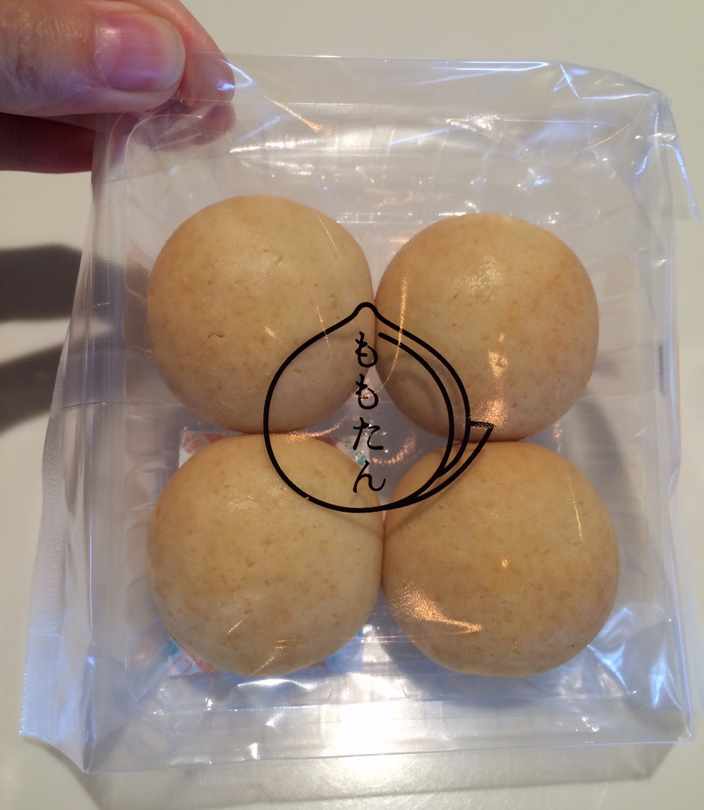 Momotan "Nama-Guso" / ももたん「生グソ」 ~ I'm Made of Sugar! - Chihiro's food blog