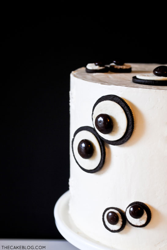 Creative Party Ideas by Cheryl: Easy Halloween Eye Ball Cake