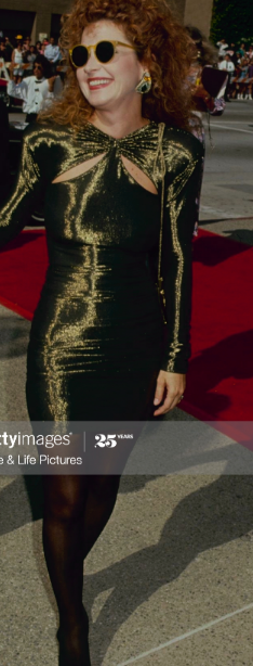 Celebrity Legs and Feet in Tights: Annie Potts` Legs and Feet in Tights