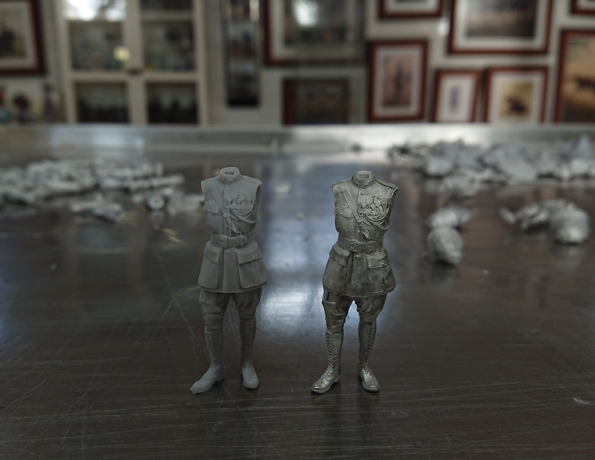 Dolman Miniatures: 1/32 and 90mm Rickenbacker and Guynemer figures.