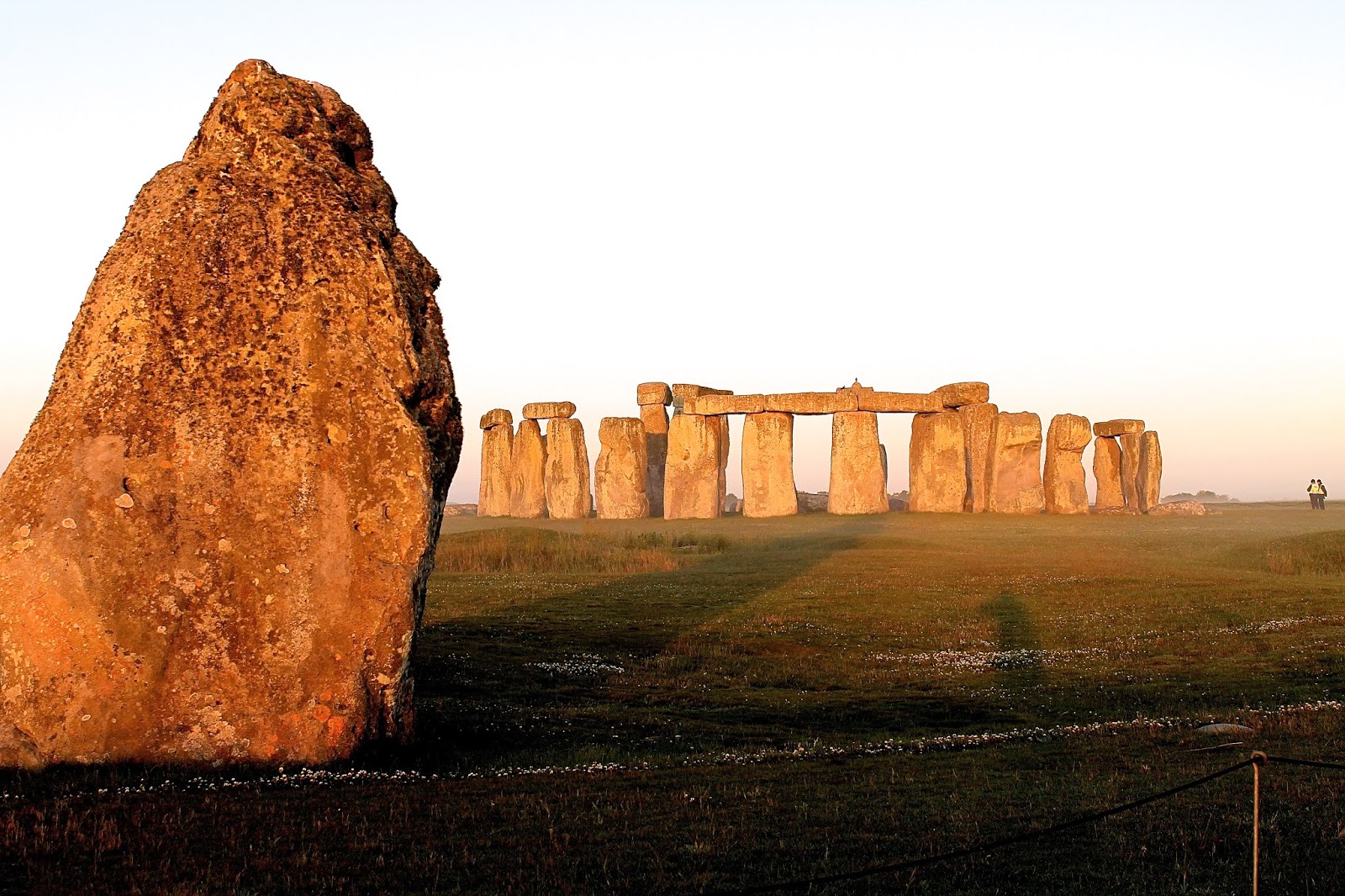 Stonehenge Monument: The Shadow of the Heelstone