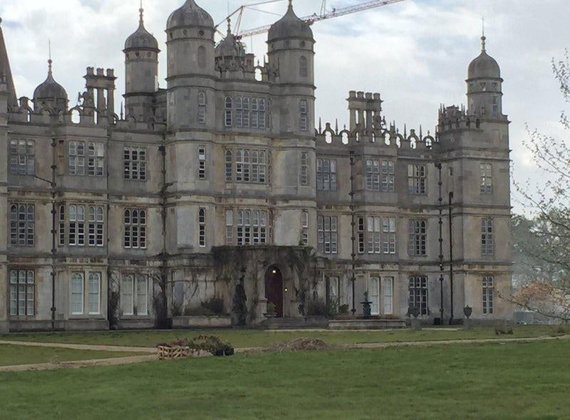 DC Geek House: Cine: MÁS DE LA MANSIÓN WAYNE EN EL RODAJE DE "THE FLASH"