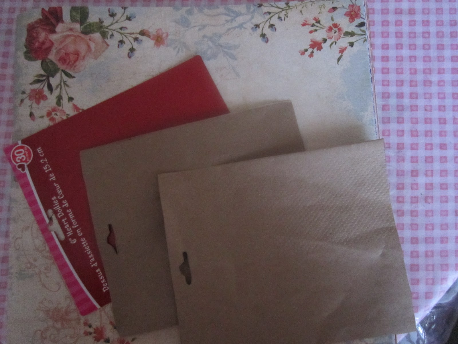 Home Living: Handmade Notebooks and Scrapbooks