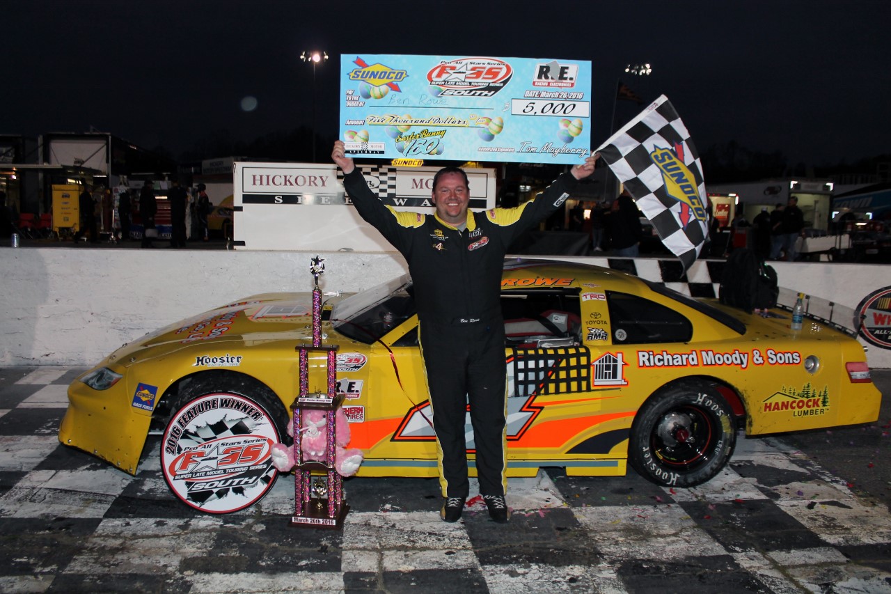 Oval Racing Stock car style in Québec, Ontario and New England States ...