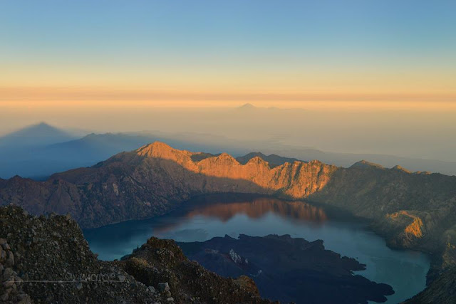 Gunung Rinjani - Tribunnewswiki.com