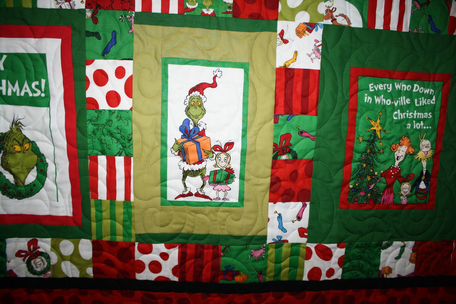 Just Let Me Quilt: The Grinch Christmas Quilt