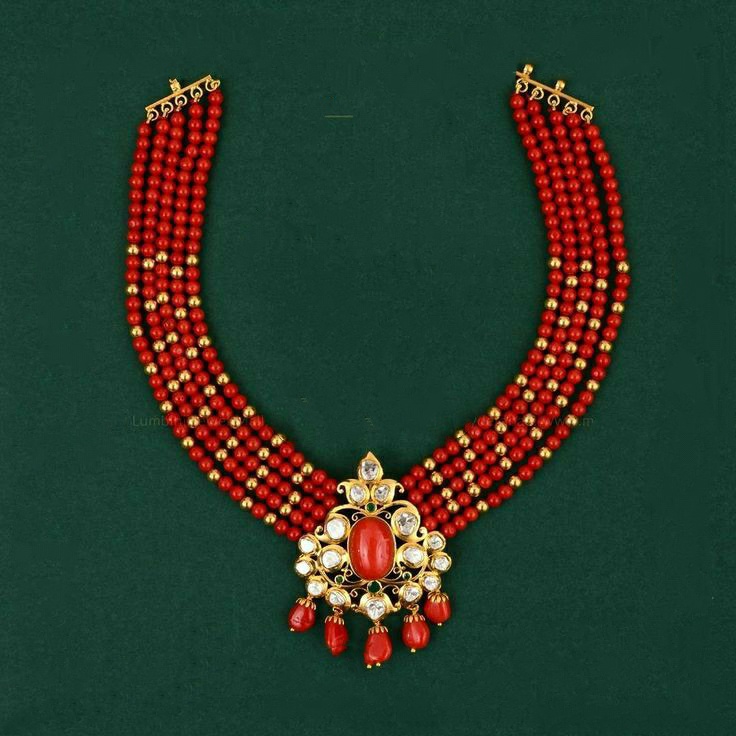 Fancy beads necklace