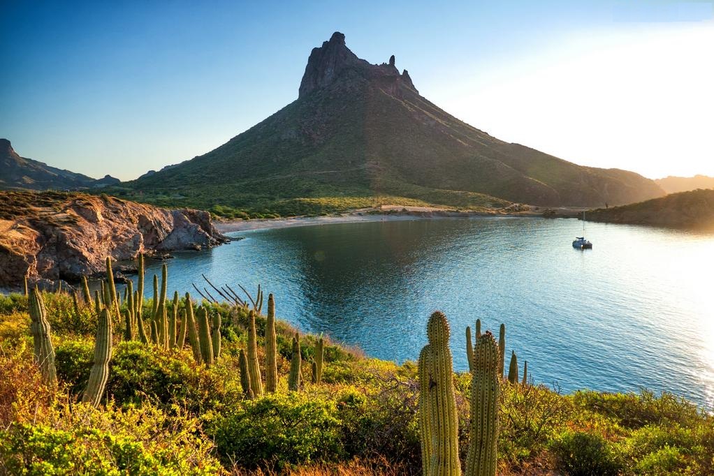 Destinos de Mexico que tienes que visitar : CERRO DE TETAKAWI, SONORA