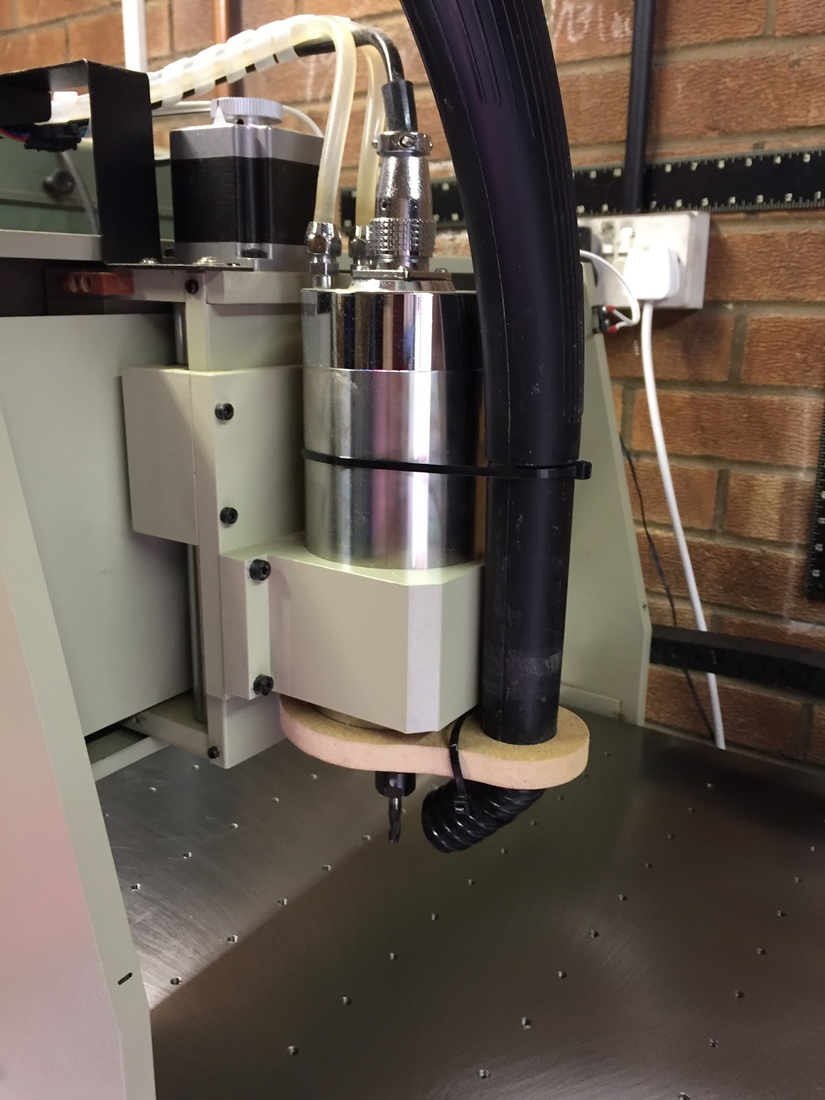 The CNC Blog: Simple Dust Extractor