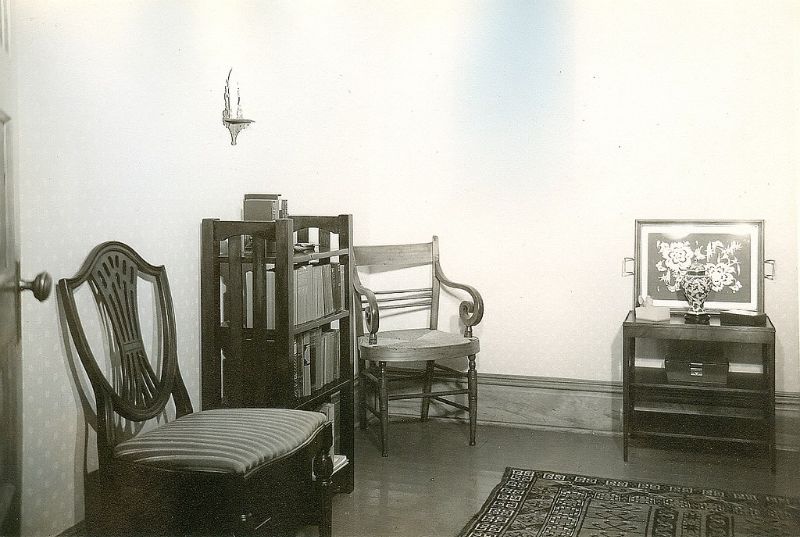 Living in the Thirties: Fabulous Found Photos Show Interiors of a House ...