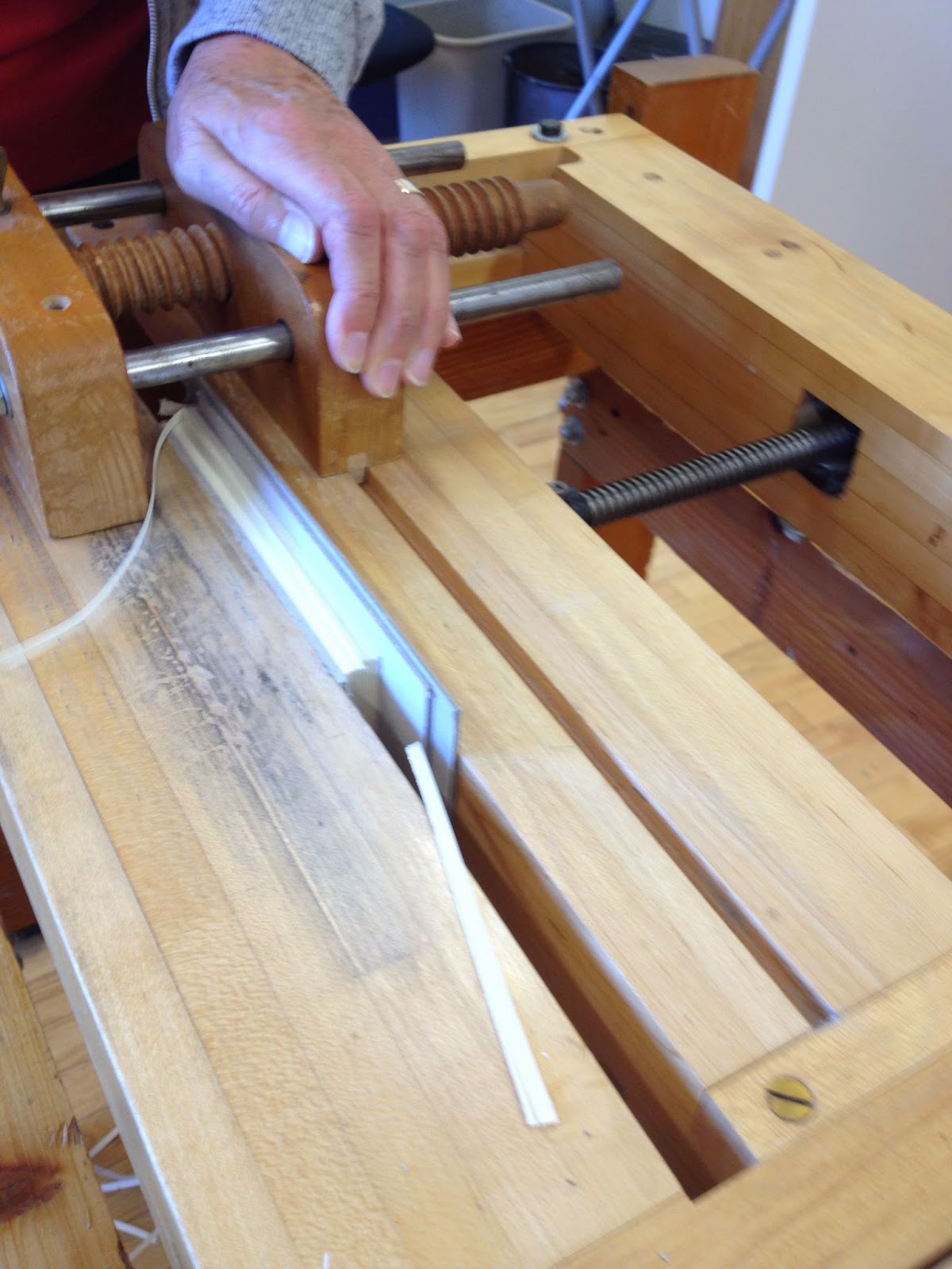 Don Taylor: Bookbinder: Bookbinding II Bradel bindings at CBBAG