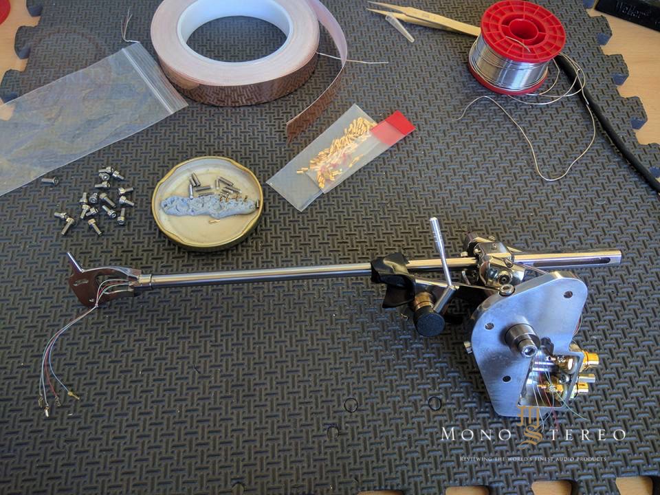 Metaxas Combobulator no.1 titanium tonearm – M & S | Ultimate High-Fidelity