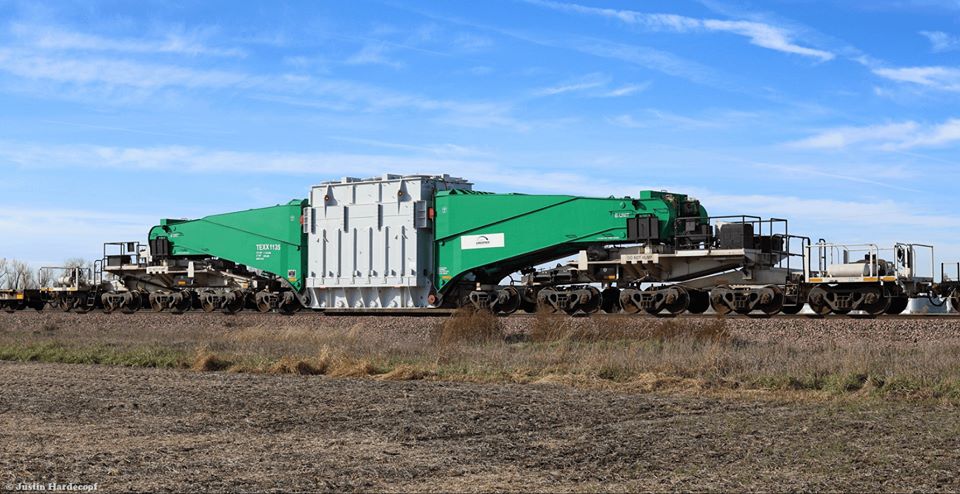 Industrial History: Schnabel Freight Car for Long/Heavy Loads.