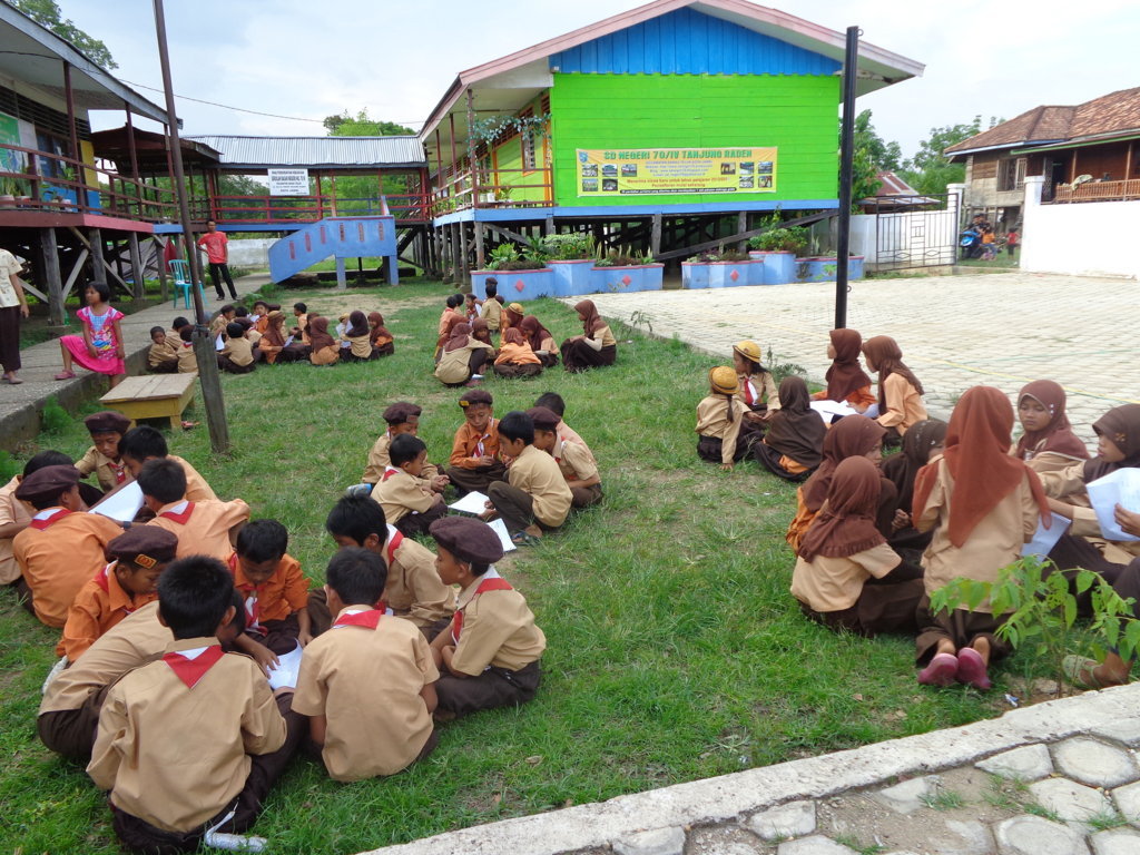 Kegiatan Persari dan Persami | SD Negeri 70 Jambi