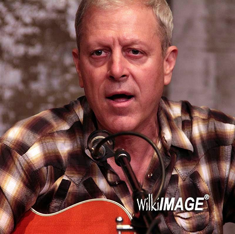 If You See Someone Without A Smile ...: Jan 23, 2015