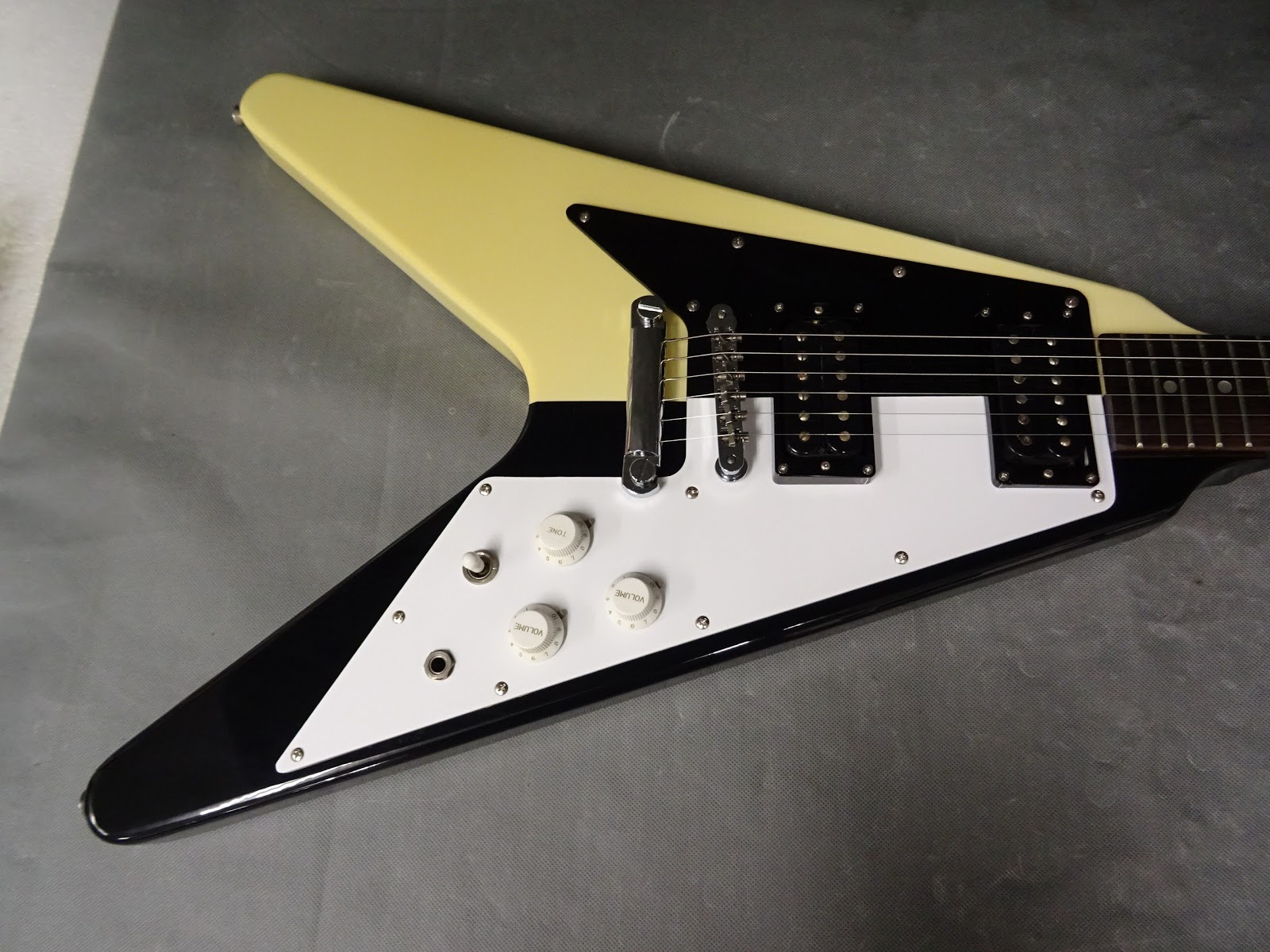 Rex and the Bass: 1981 Greco Flying V MSV850 Guitar Review