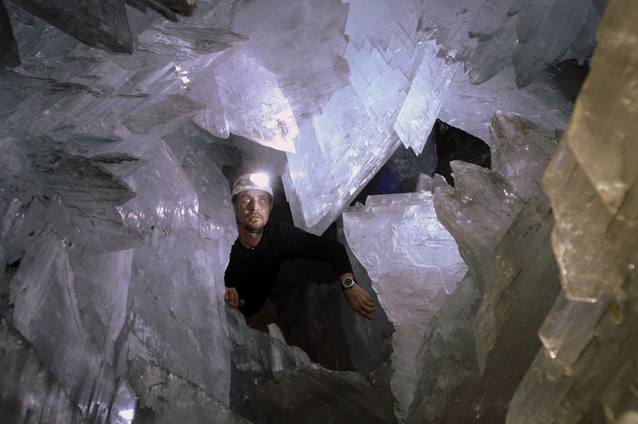 Crystal Caves In Chihuahua - fingerfasr