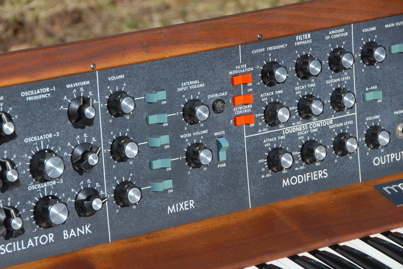 MATRIXSYNTH: Minimoog Model D Vintage Analog Synthesizer with old osc ...