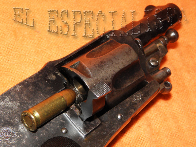 EL ESPECIALISTA: GGZ, Revolver calibre 6.35 Browning, una figurita ...