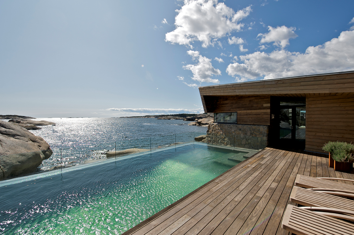 Color Outside the Lines: Book Review: Seaside Living: 50 Remarkable Houses