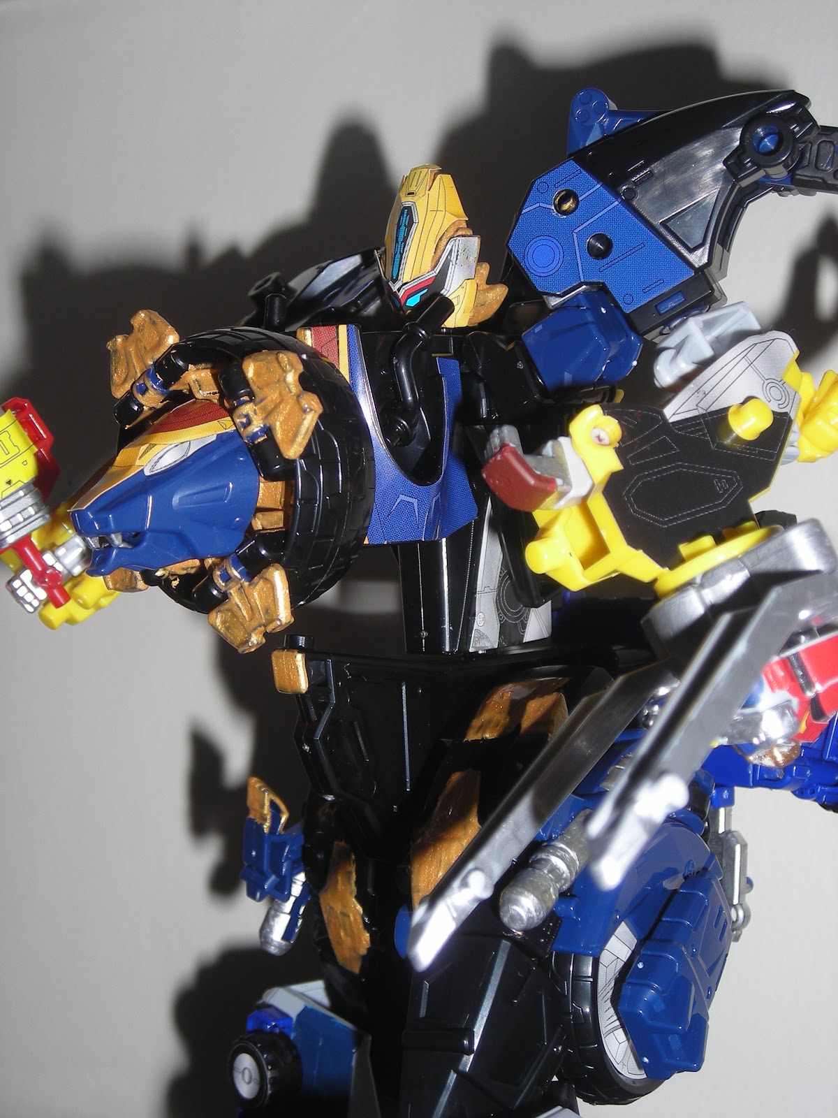 My Shiny Toy Robots: Toybox REVIEW: Tokumei Sentai Go-Busters Minipla ...