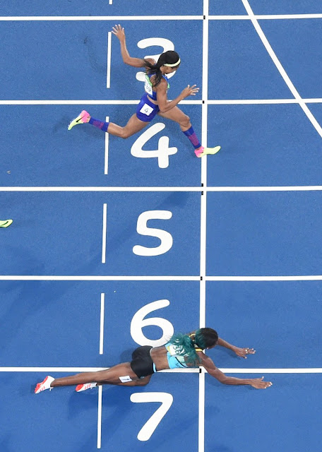 Pboy Udoye's Blog : Female Olympics Runner Wins Gold Medal After Diving ...