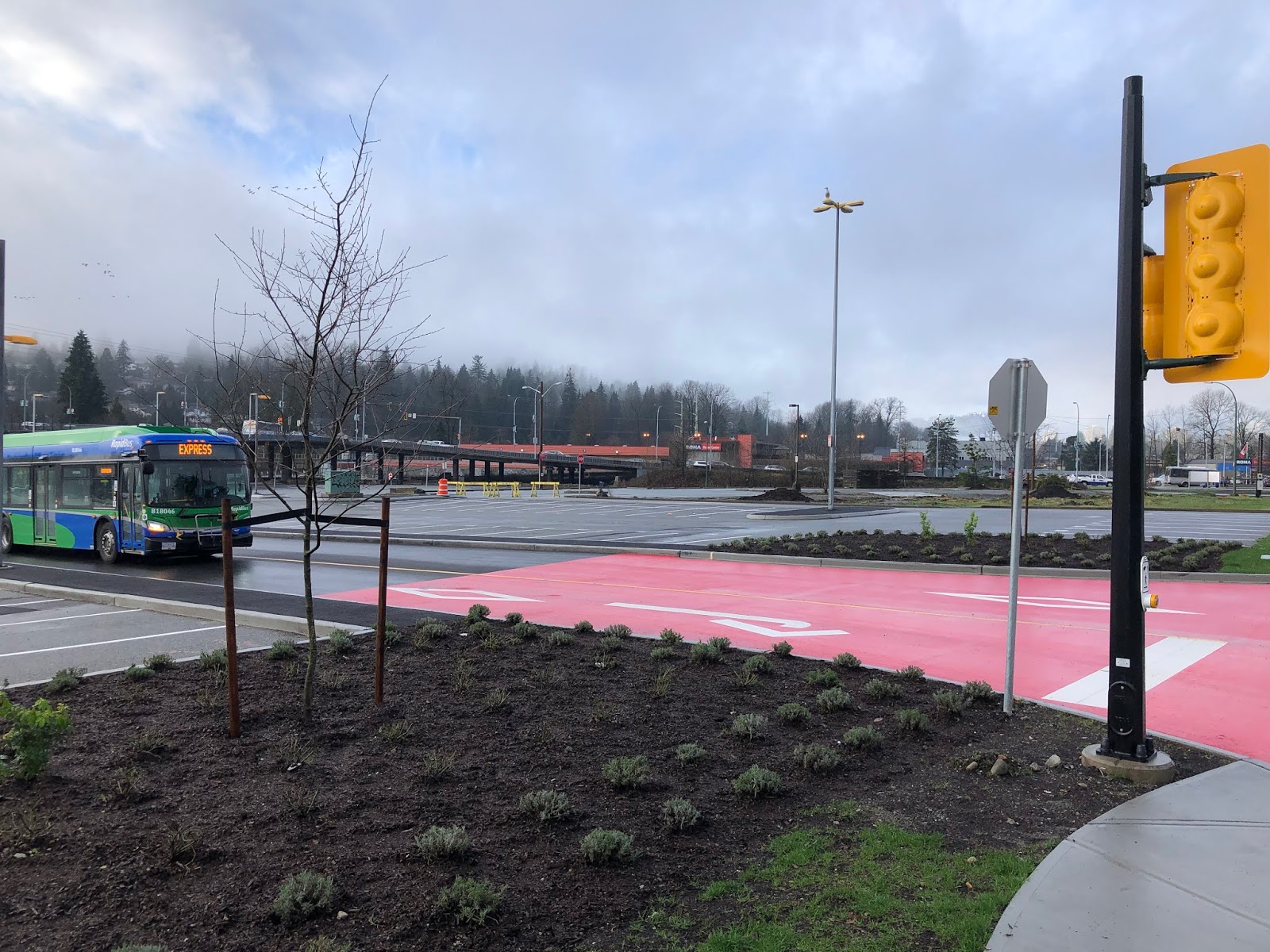 The South Fraser Blog: RapidBus Review - R3 Lougheed Highway lives up ...