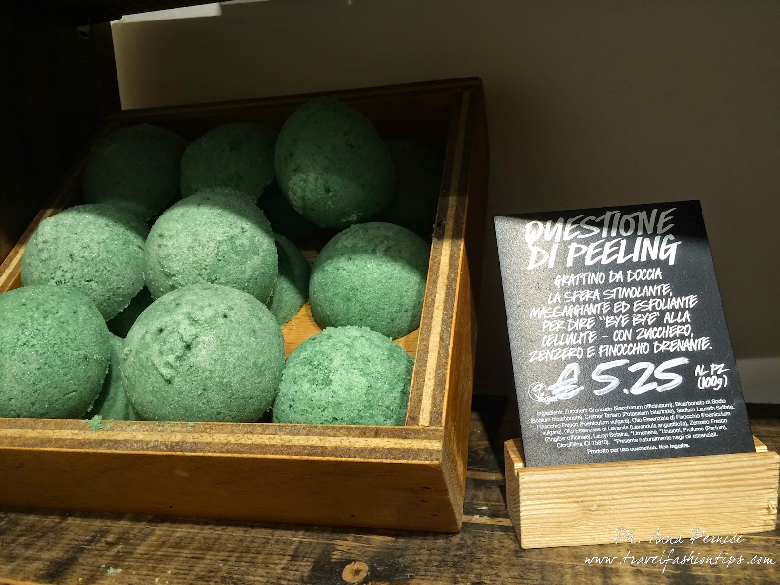 Viva Lush mamma a Via Toledo!