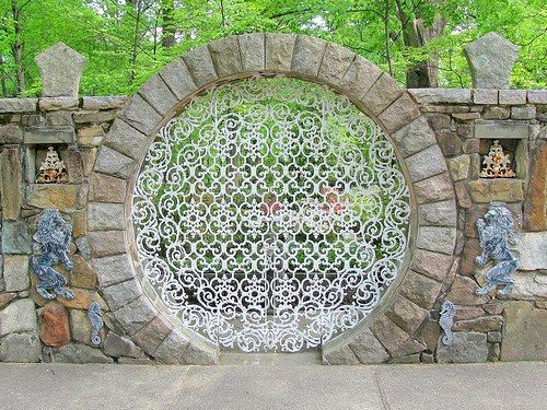 Dry Stone Building: Best Stone Moongates