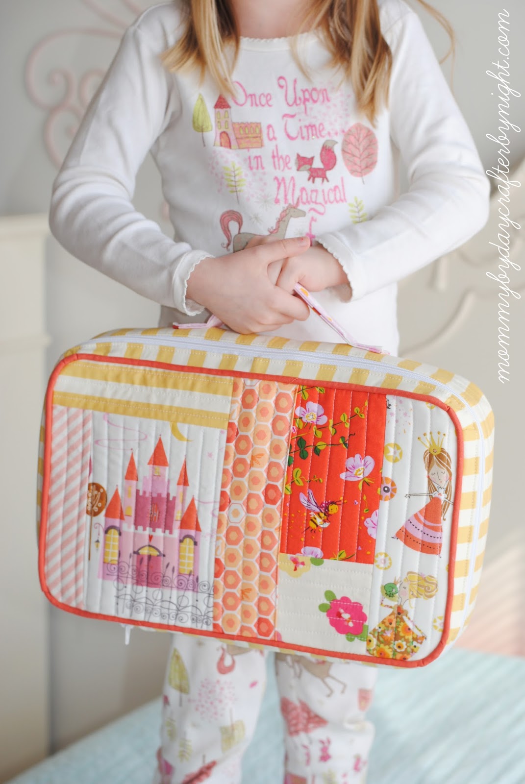 Quilt As You Go Suitcase | Mommy by day... Crafter by night. | Bloglovin’