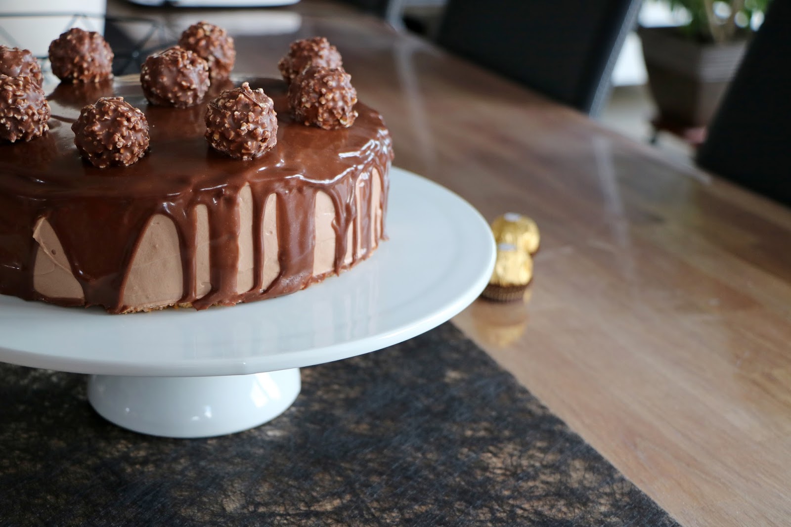 Gâteau Ferrero Rocher | Le dessert, c'est pour moi