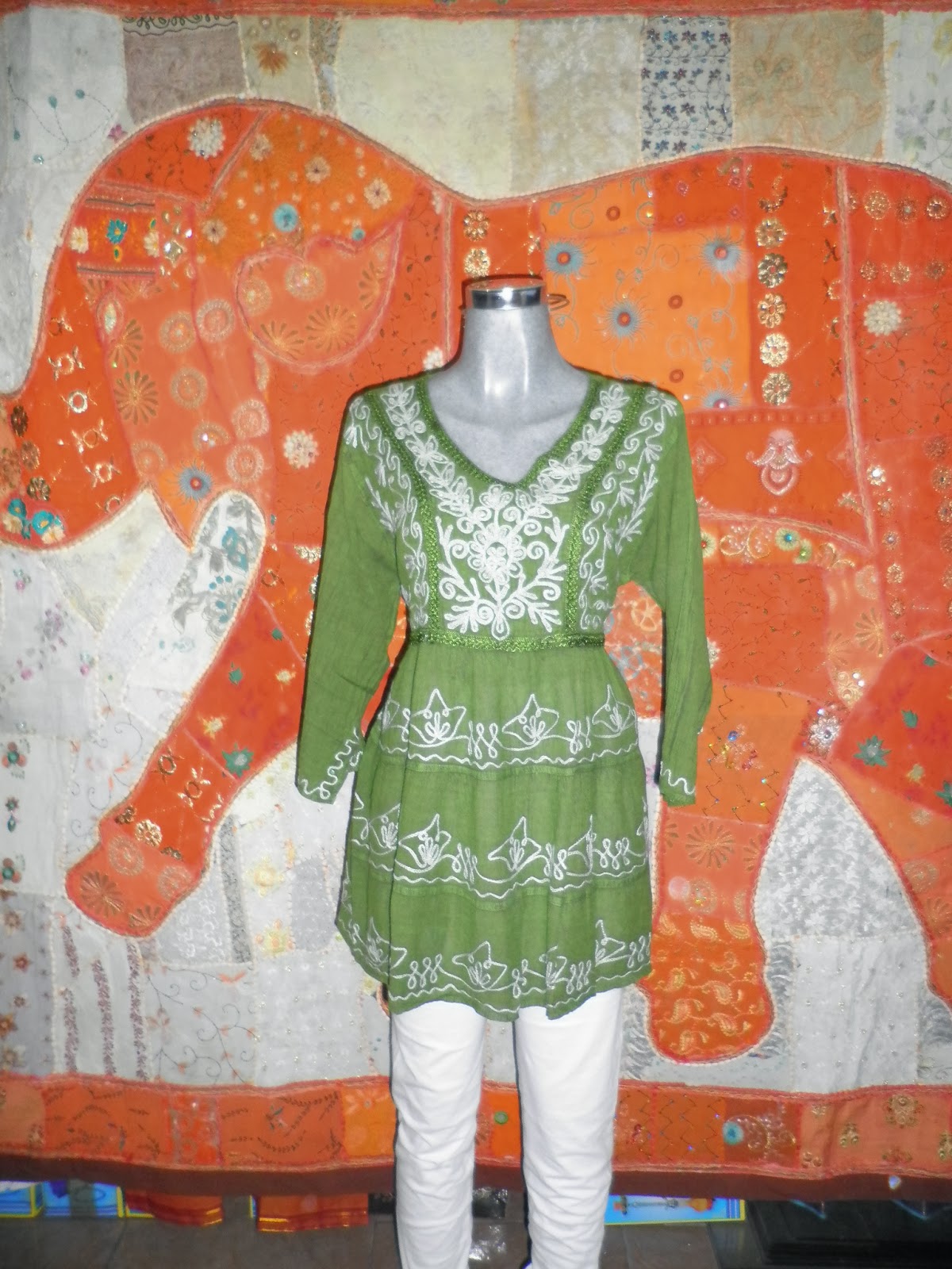 **INDIAN PALACE**: ROPA HINDU DIFERENTE COLORES Y MODELOS